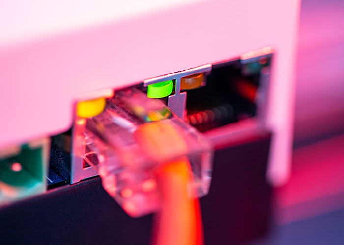 VISION.NET 4-PORT DMX INTERFACE GATEWAY MODULE PRESS RELEASE | Vari-Lite